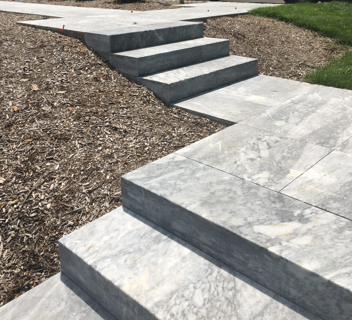 STEP TREADS – DIMENSIONAL TREADS - MARMIRO STONES